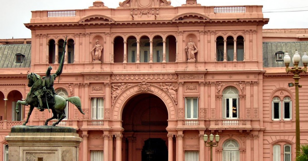 Escritorio de clases: Las autoridades de nuestro país