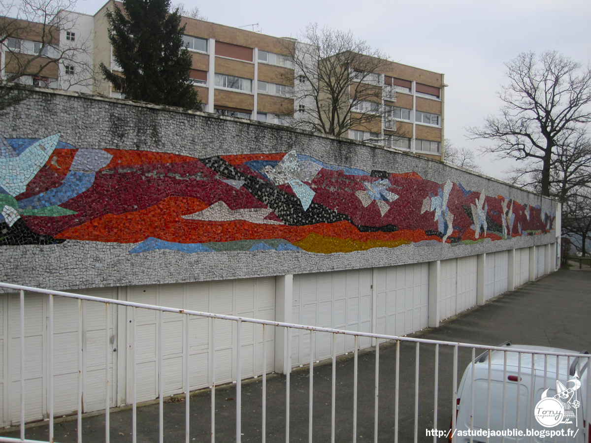 Vaucresson - Sculpture + Mosaïque - A. Bloc, H. Stragiotti