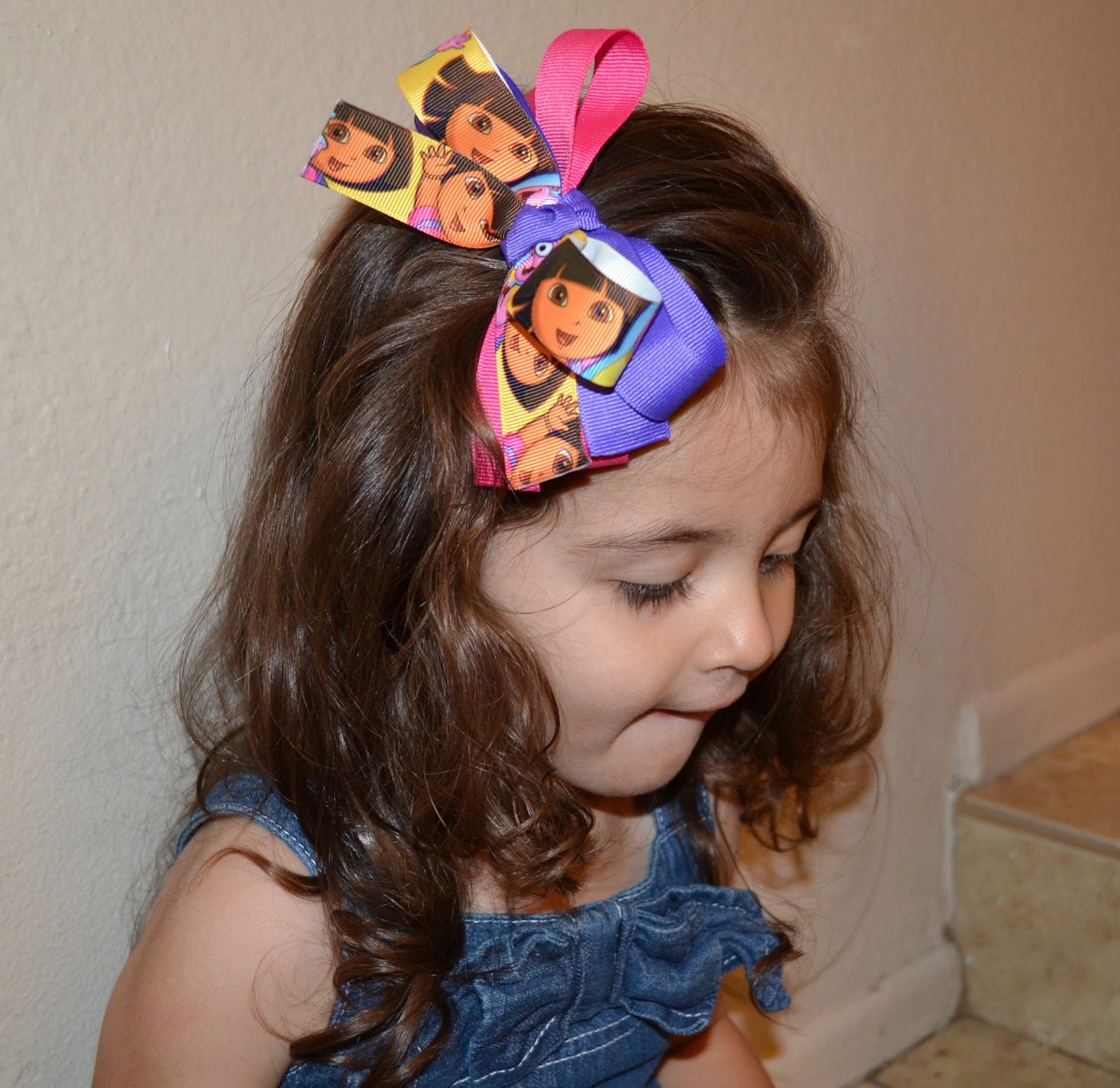 Creative Keepsakes Custom Scrapbooks: Dora Hair Bow