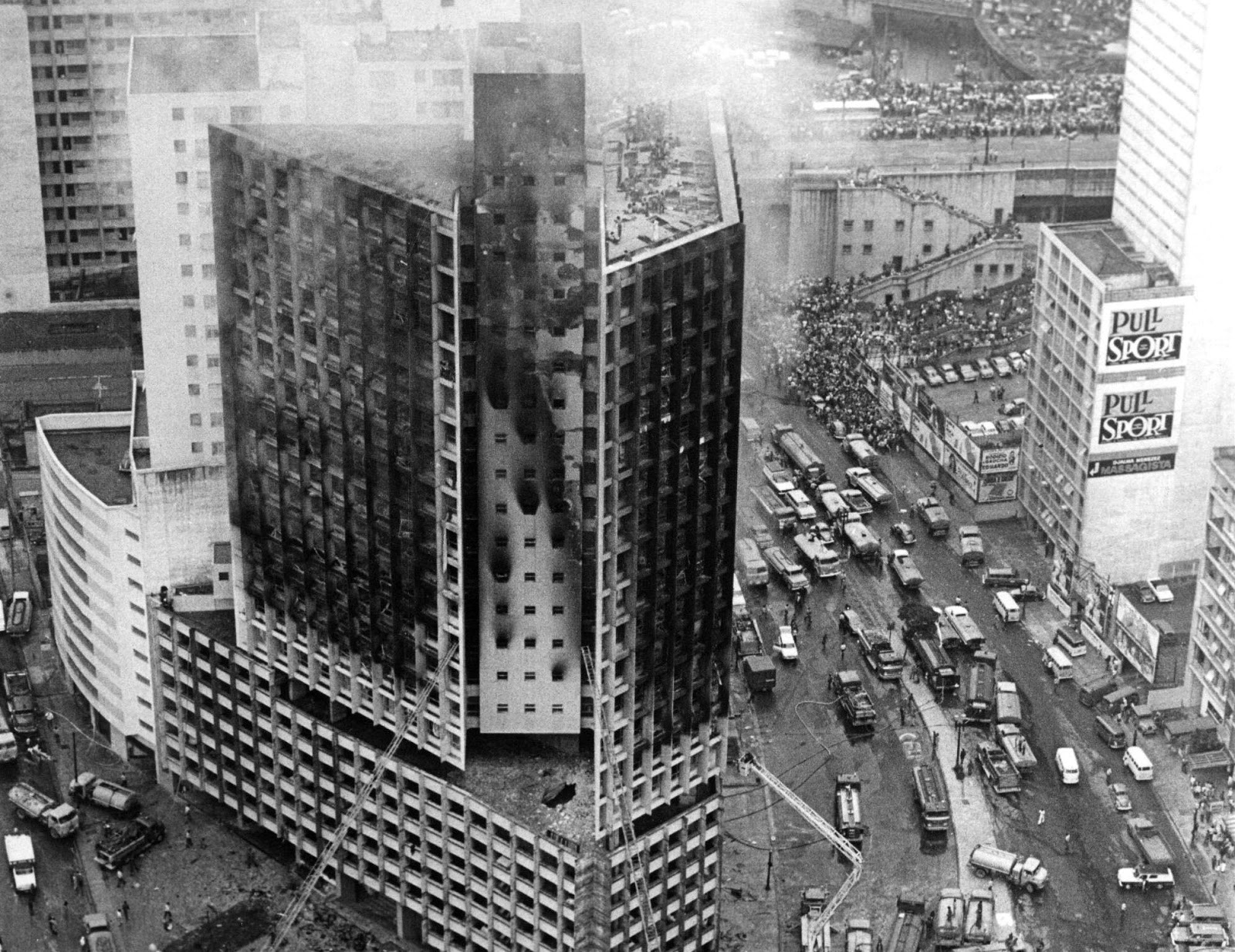 Quem lembra do Edifício Joelma? ~ Brasil Bizarro