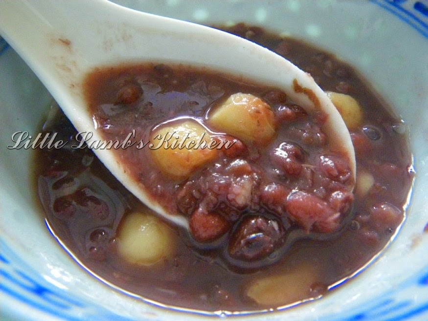 Little Lamb's Kitchen ~.~: 26 Dec 10 (Sun) - Red Bean Soup with Lotus ...