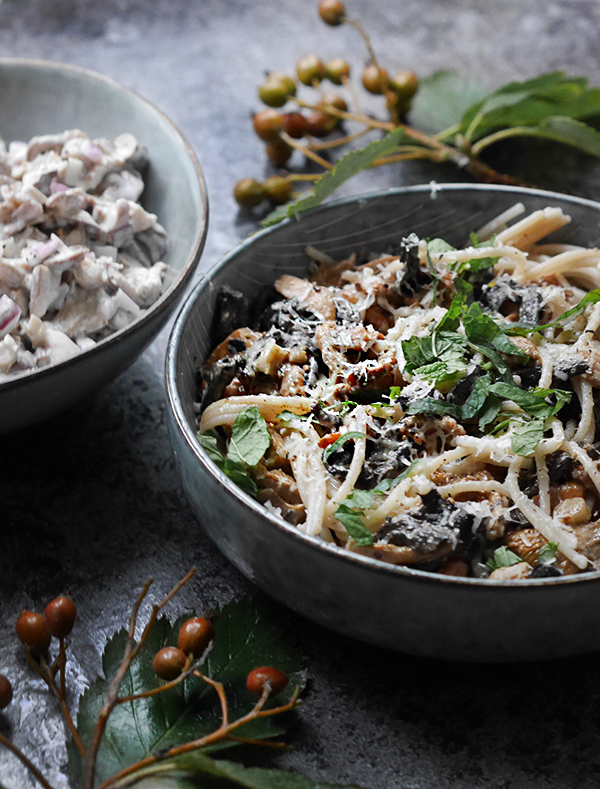 PIENI SIENIOPAS JA YKSI SIENIPASTA (GF) + SIENISALAATTI | Syötävän hyvä