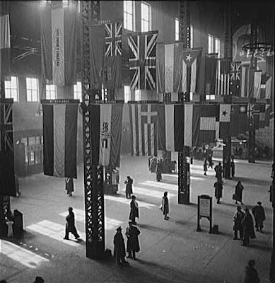 POSTCARDY: the postcard explorer: Chicago Union Station During World War II