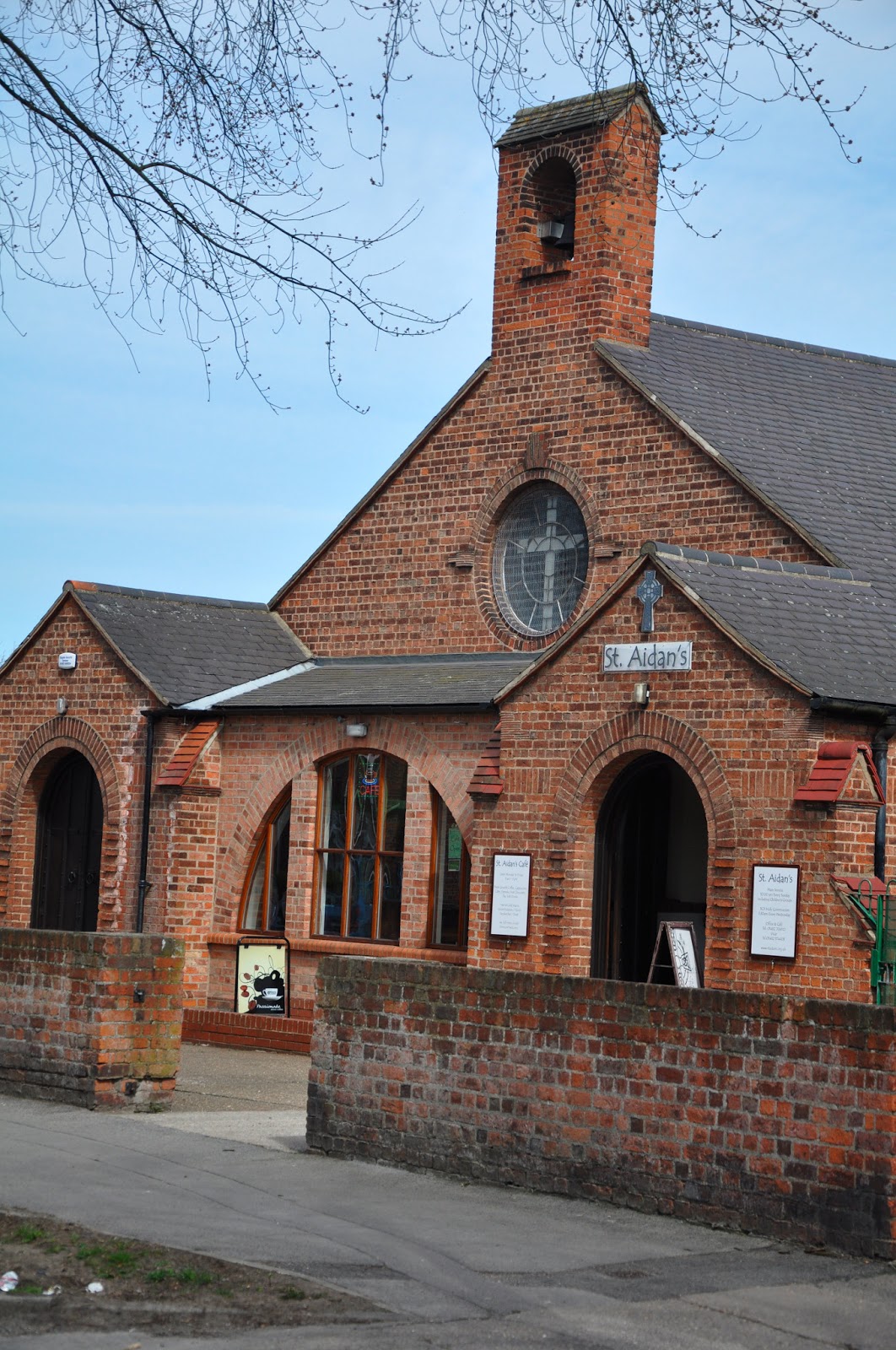 Living Better For Less in Hull: ST AIDAN'S CHURCH, Southcoates Avenue ...