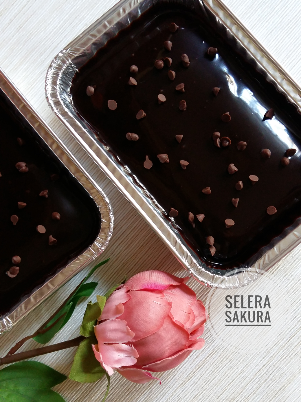Moist Chocolate Cake Selera Sakura