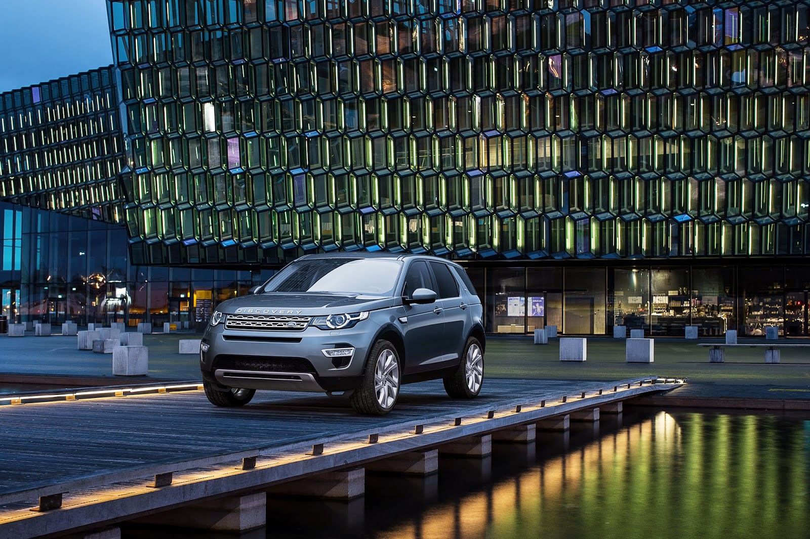 Land Rover Discovery Sport (L550) - Младший Discovery. Совсем другой ...