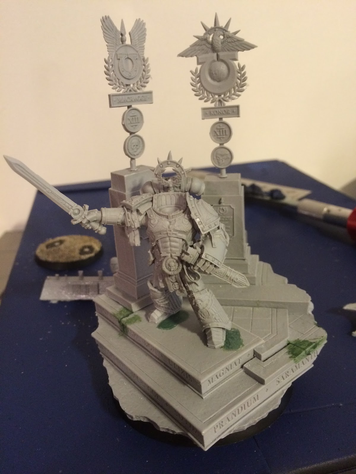 What's On Your Table- Guilliman - Faeit 212