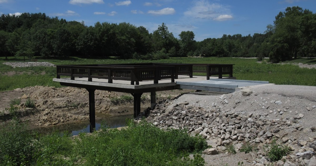 Images from my peripatetic life: Fishing pier, FW Kent Park, IA