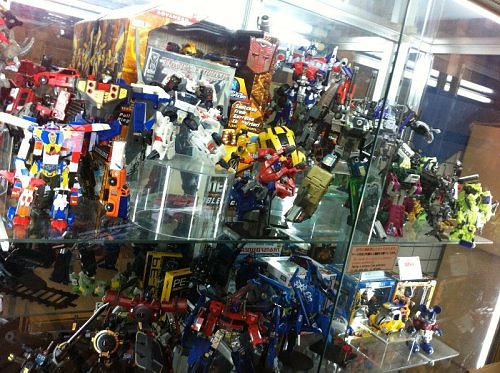 Heroic Decepticon: Heroic's Osaka Transformers toy shopping guide