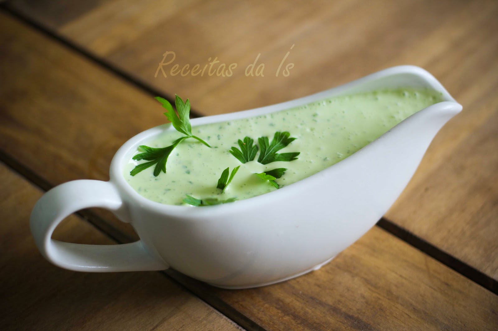 Receitas da Ís: MOLHO VERDE PARA SANDUÍCHE FÀCIL
