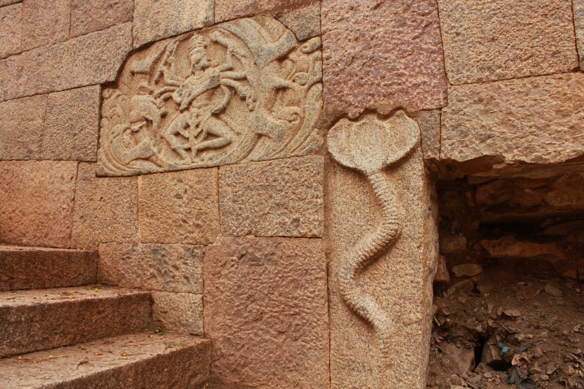 Journeys across Karnataka: Venkatappa Baavi, Kanakagiri