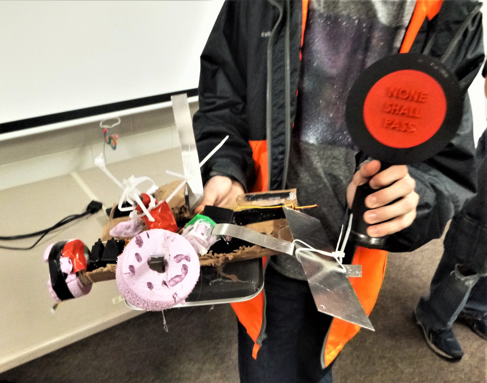 Detritus of Empire: Small Broken Robot Parts