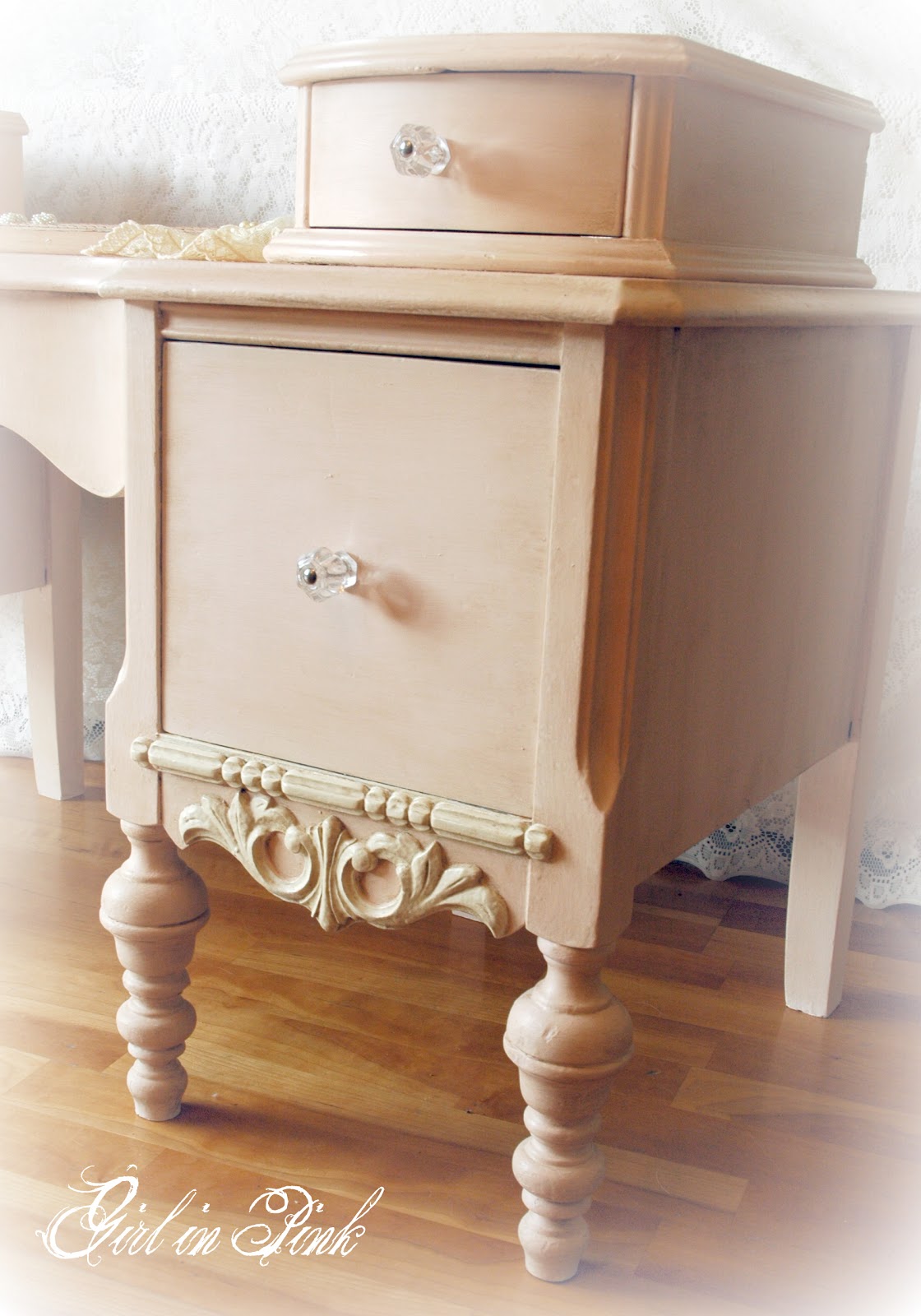 Girl in Pink: Emmy's Vanity, A Tribute to Girlfriends and a Note From ...