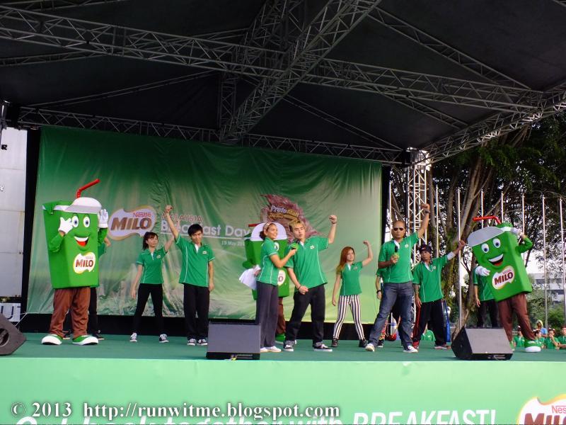RUNNING WITH PASSION: Photos: MILO's First Malaysia Breakfast Day 2013