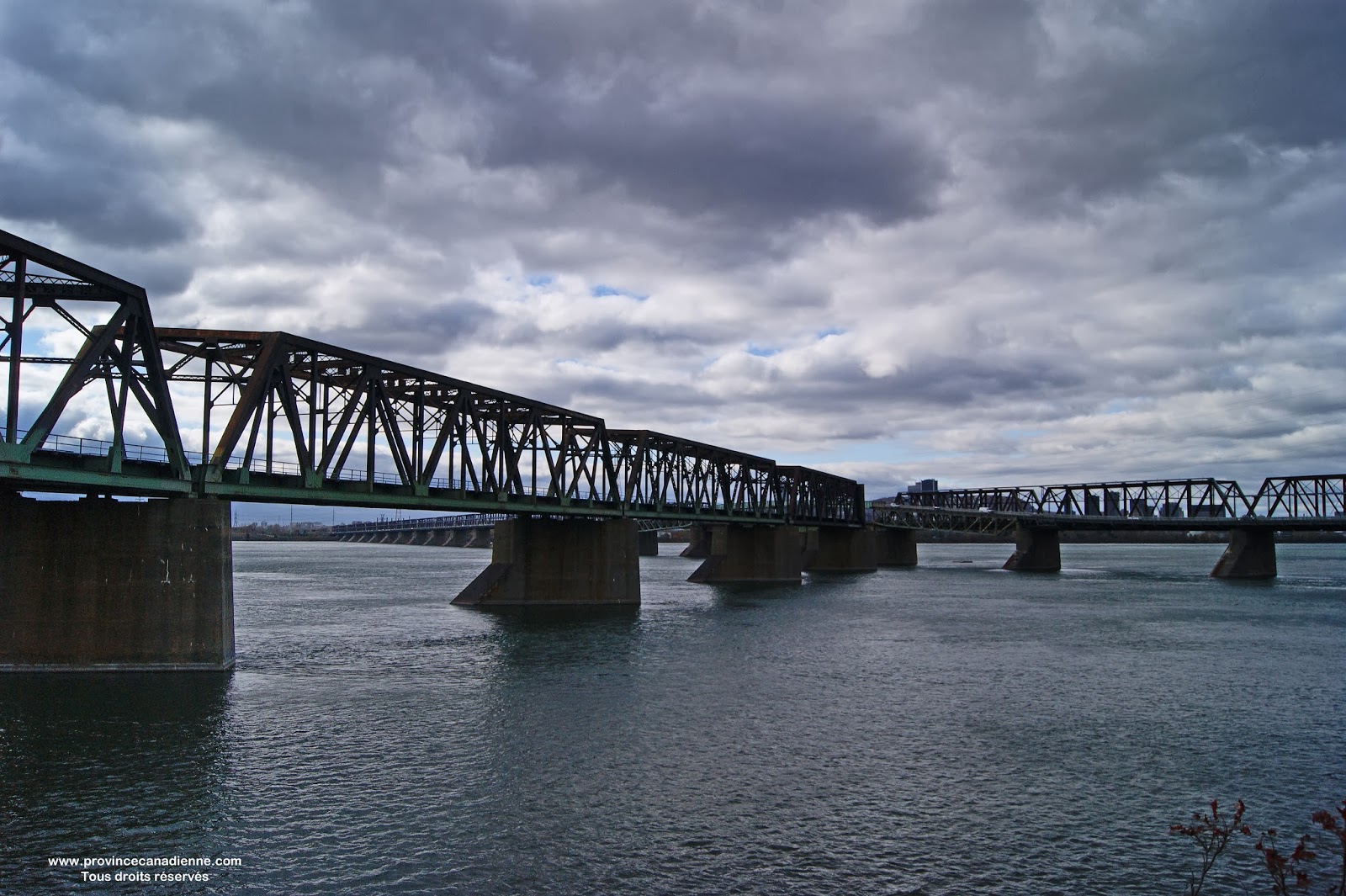 Province canadienne: La voie maritime du Saint-Laurent et l'écluse de ...