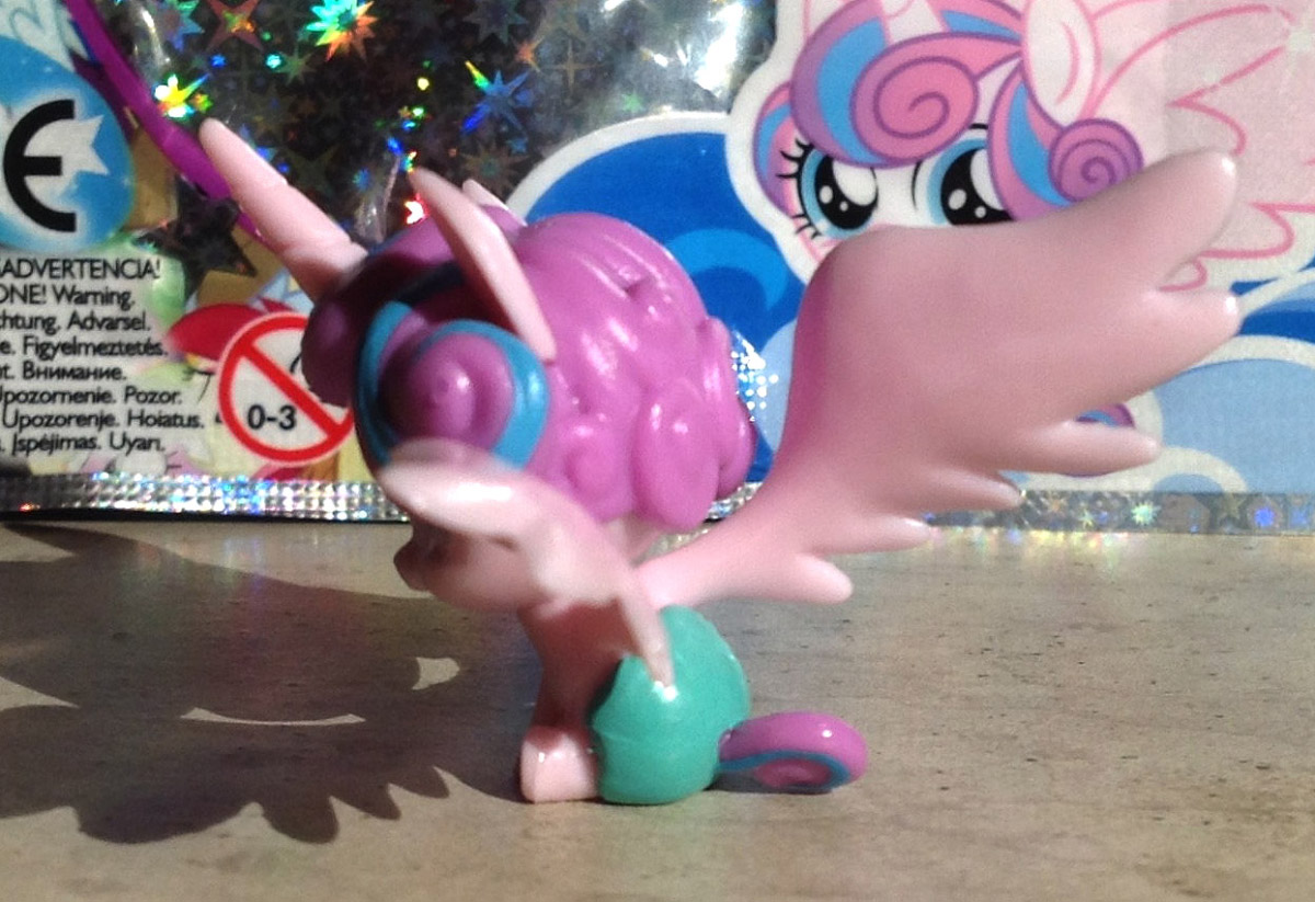 Baby Flurry Heart Magazine Figure Released | MLP Merch