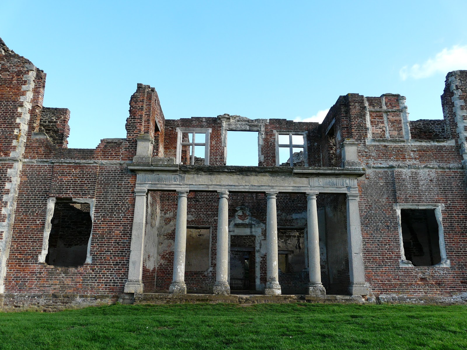 Cindy's Snaps: Houghton House, Ampthill, Bedfordshire.....