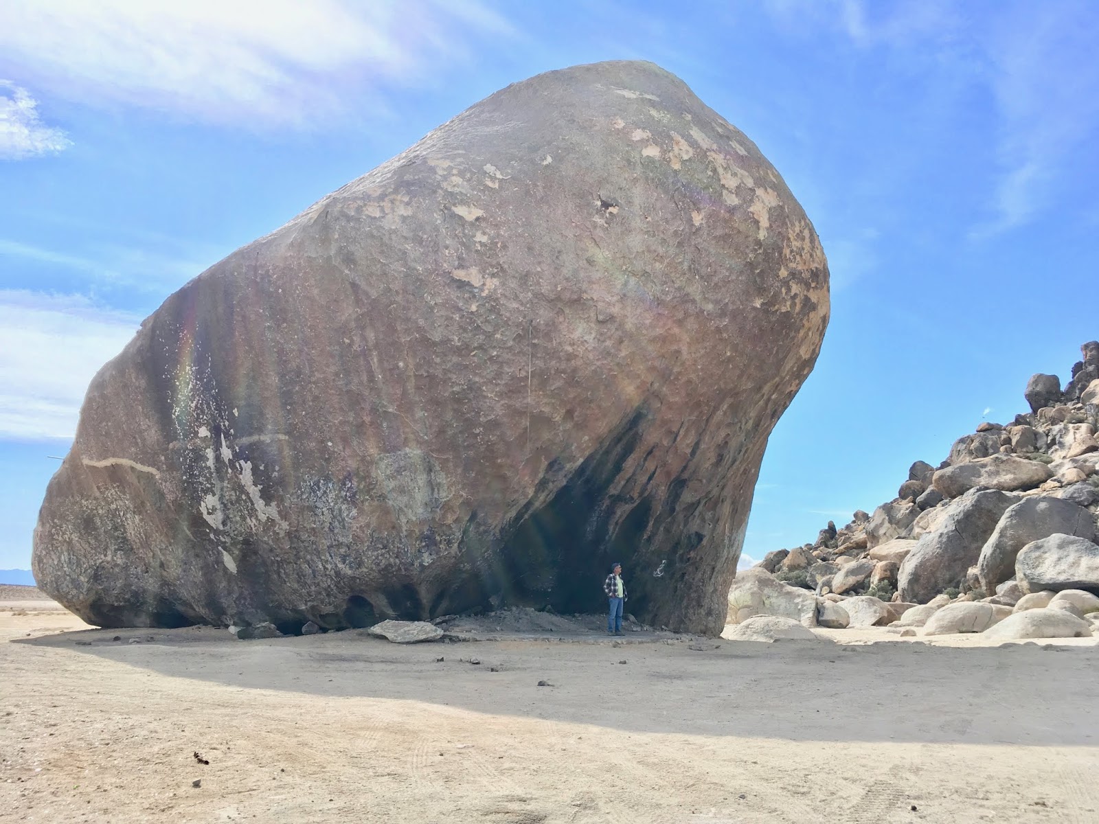Giant Rock and the Integratron