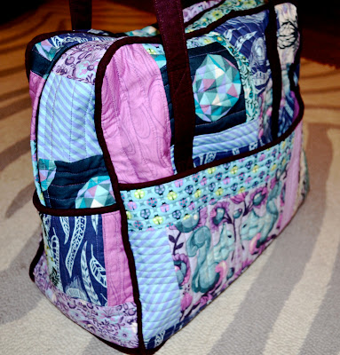 Sew E.T.: Amy Butler Weekender Bag Finished!!
