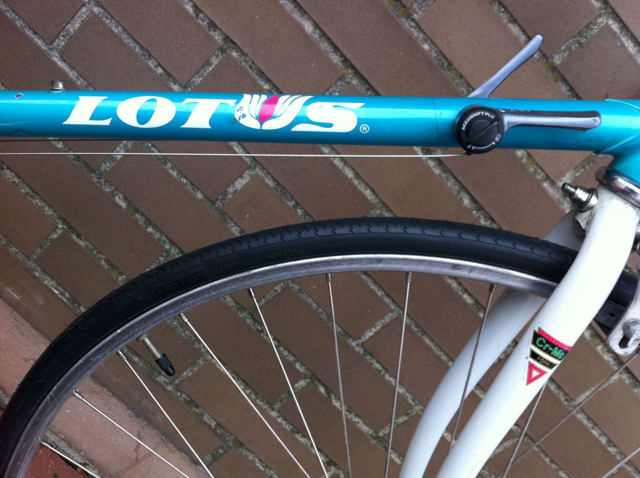 Bike Boom refurbished bikes: 1989-1991 Lotus 3000R Pro series Road bike