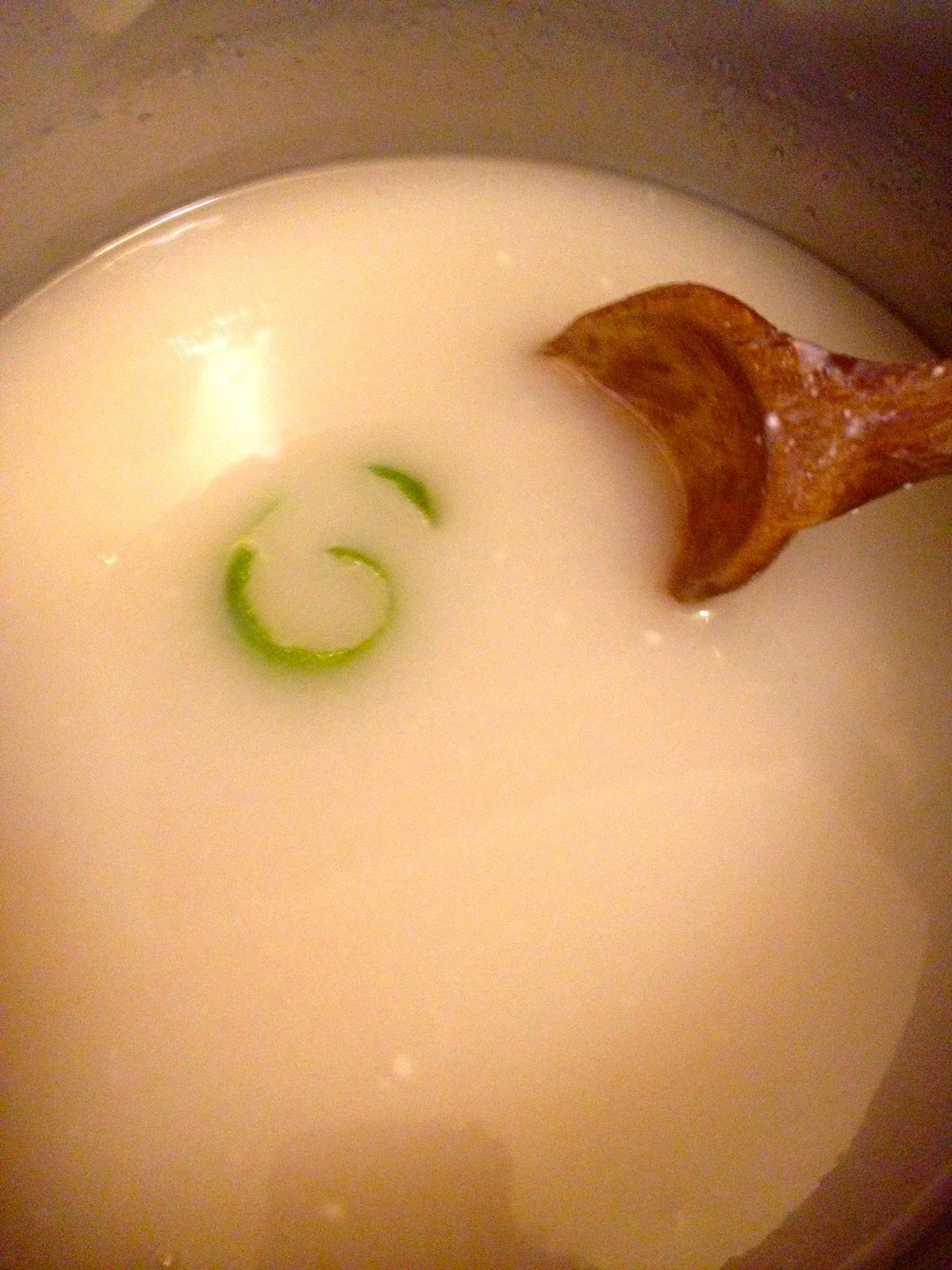 Meringues and Chiffon: Tembleque