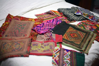 Introducing New Worlds With A Shrug: Inspired: Counterpane Quilts