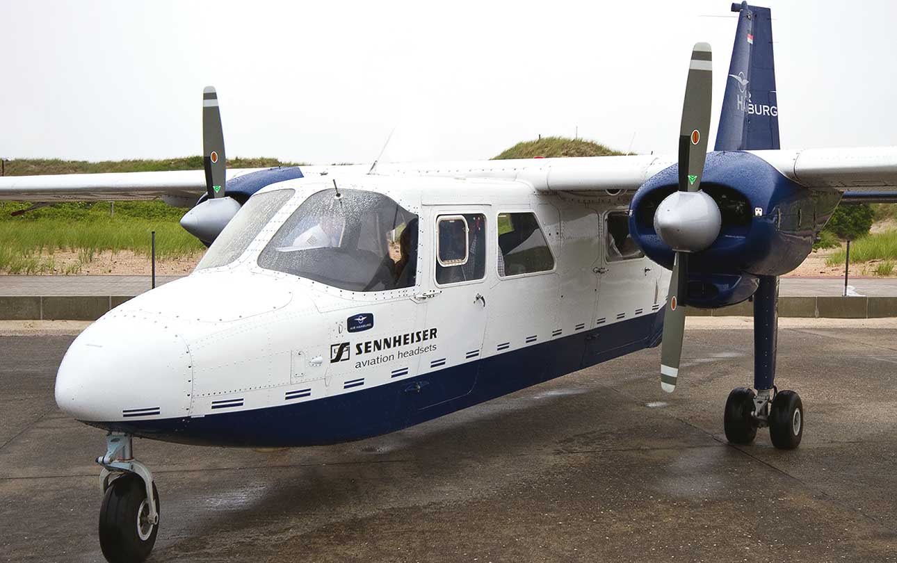 nhungdoicanh: Britten-Norman BN-2 Islander