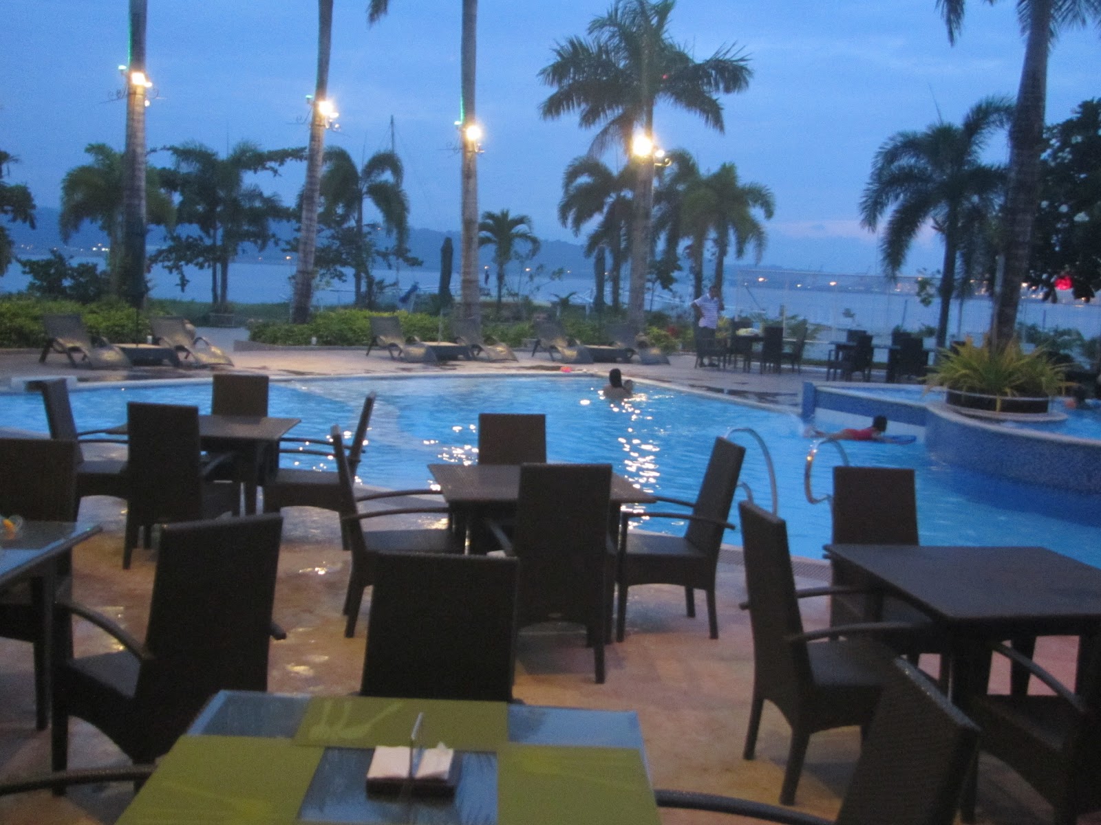 LEXICAL CROWN: THE LIGHTHOUSE MARINA RESORT HOTEL: A FEEL OF SUBIC ...