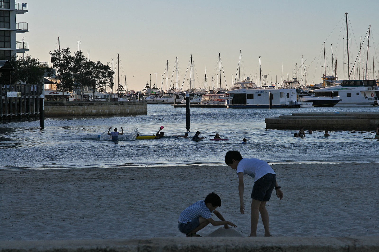 Journal of Life: Day 3 - Dolphin Quay, Mandurah