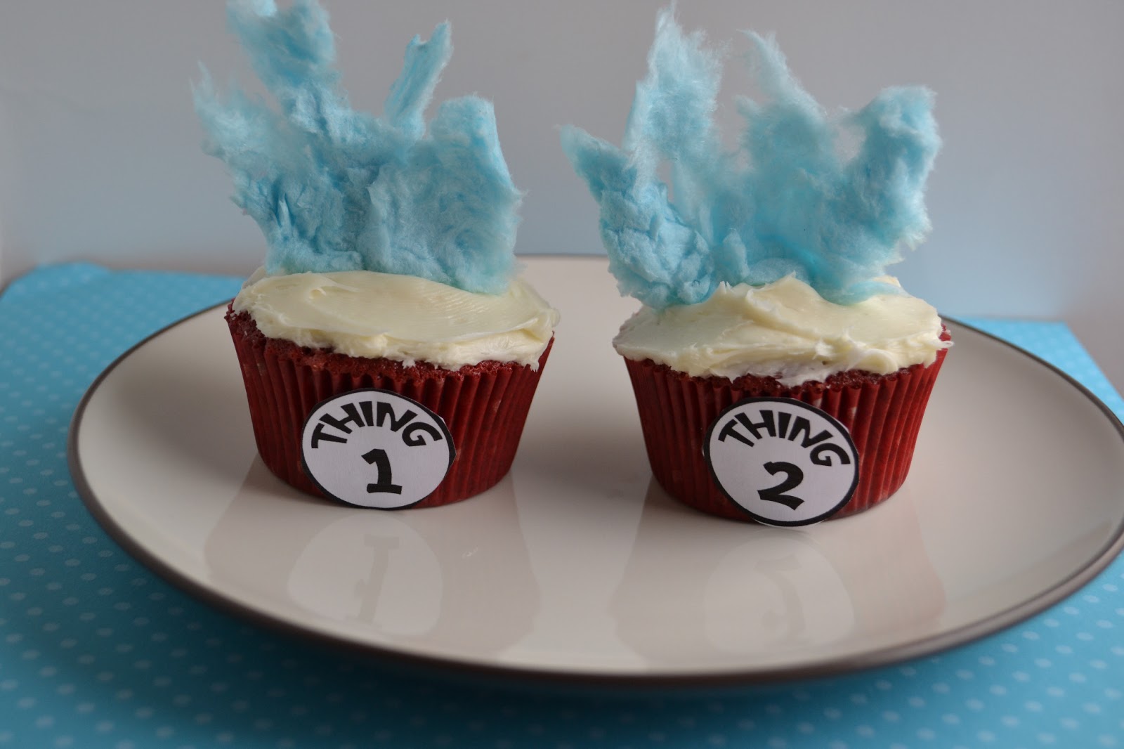 Thing 1 & Thing 2 Cupcakes for Dr. Seuss's Birthday - Hezzi-D's Books ...