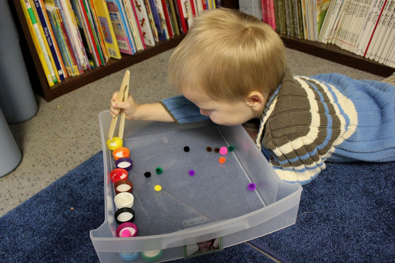 Learning With My Boys: Tot-School Colors