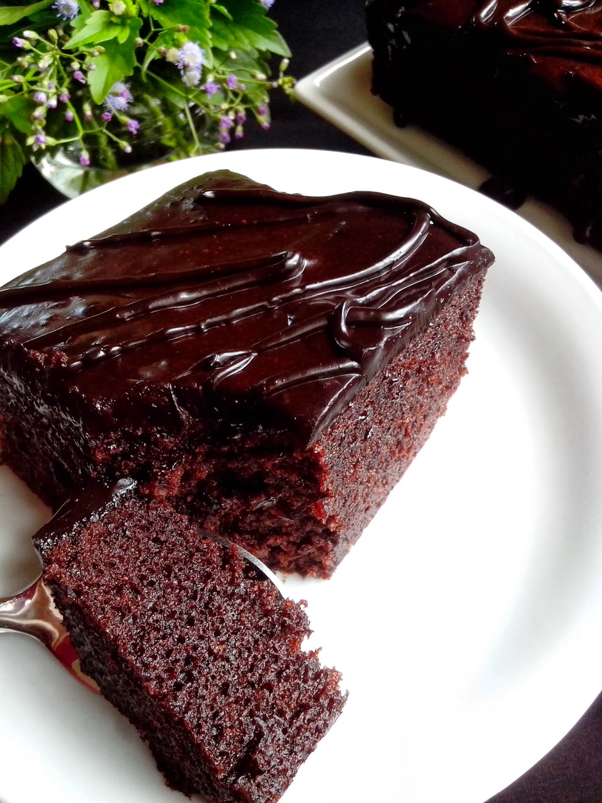 CHOCOLATE MOIST CAKE