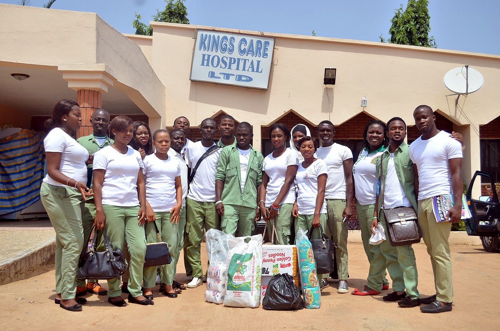 Editorial CDS Abuja: (PICTURES) EDITORIAL BOARD CDS VISIT TO KINGS CARE ...