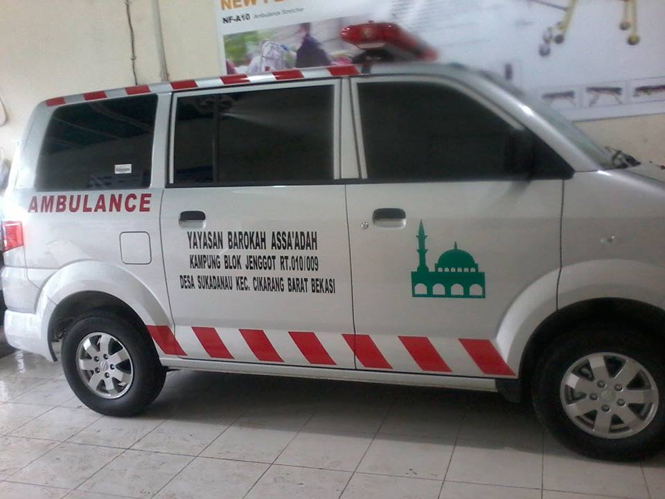 AMBULANCE SELECTION: AMBULANCE SUZUKI APV