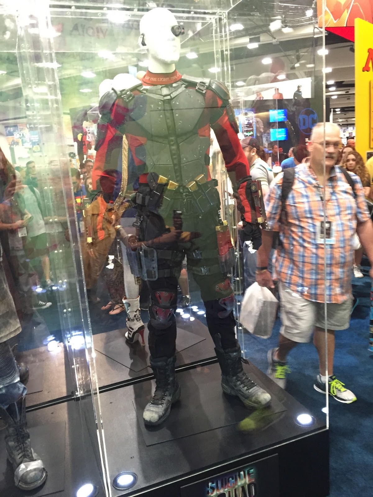SDCC 2016: Photos of the SUICIDE SQUAD Costumes on Display at the DC Booth
