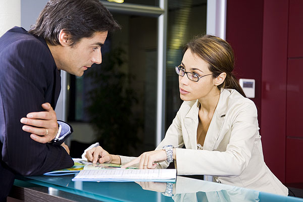 ATENCIÓN AL CLIENTE : COMO MANEJAR A LOS CLIENTES