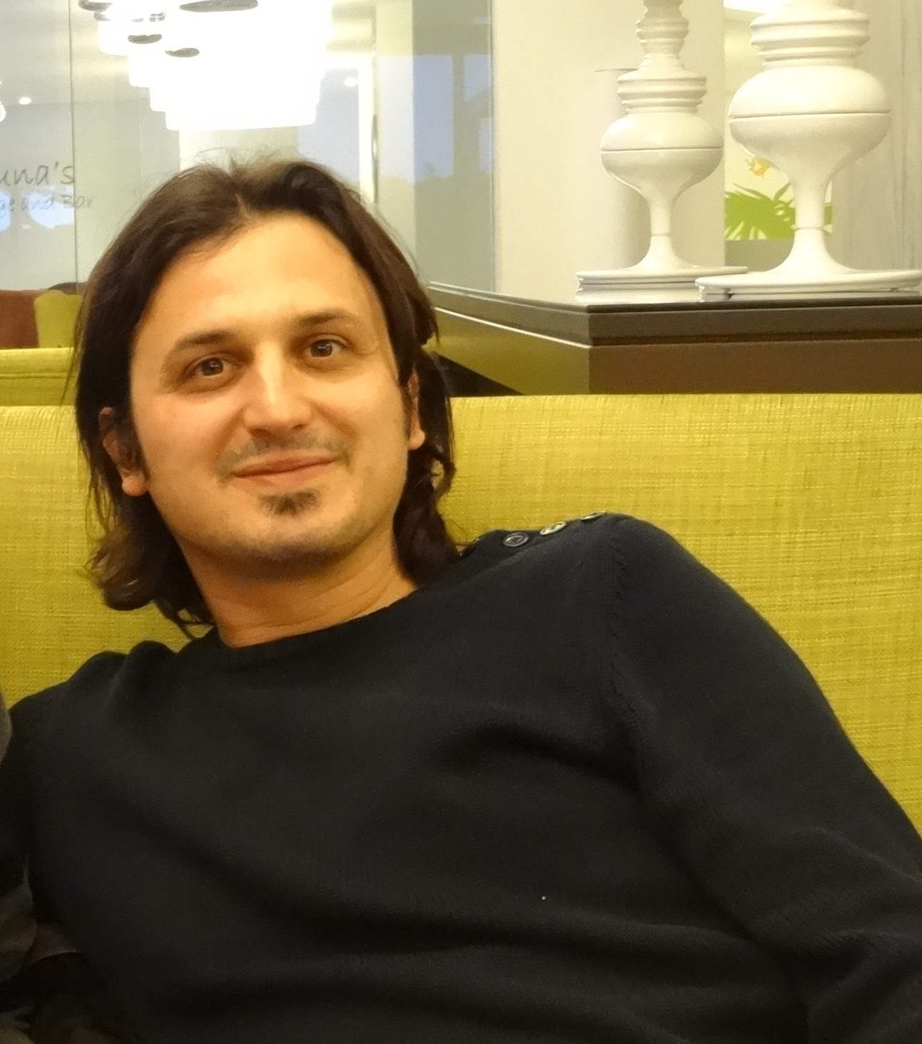 PARKIC: Amir Alagić: RASTU LI U RAJU PATLIDŽANI I ONE PAPRIKE ROGE (2)