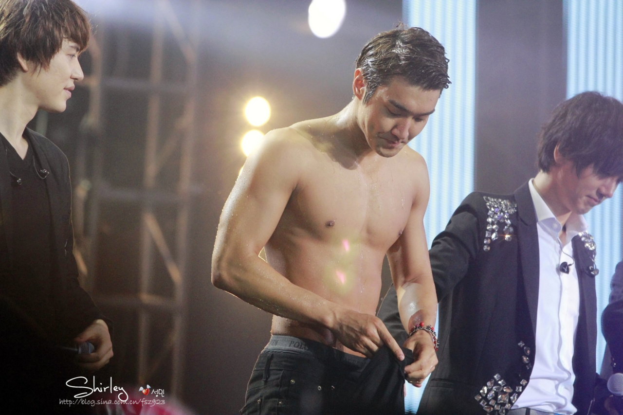 Donghae Shirtless Ss4