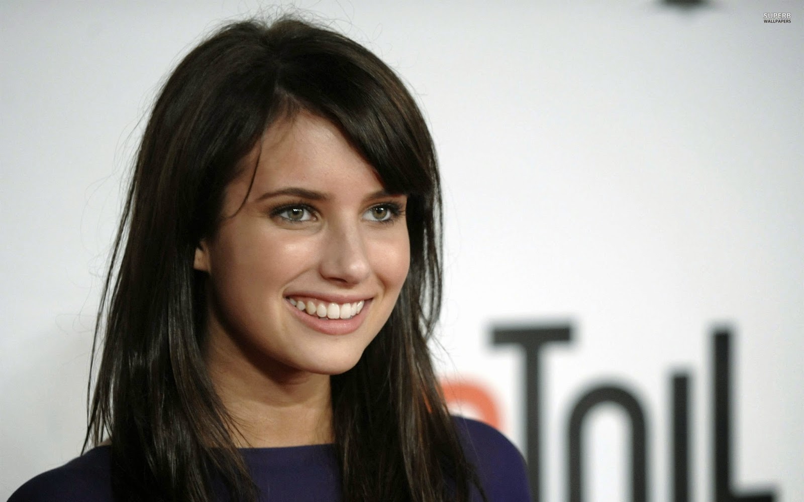 Emma Roberts HD Photos 2015