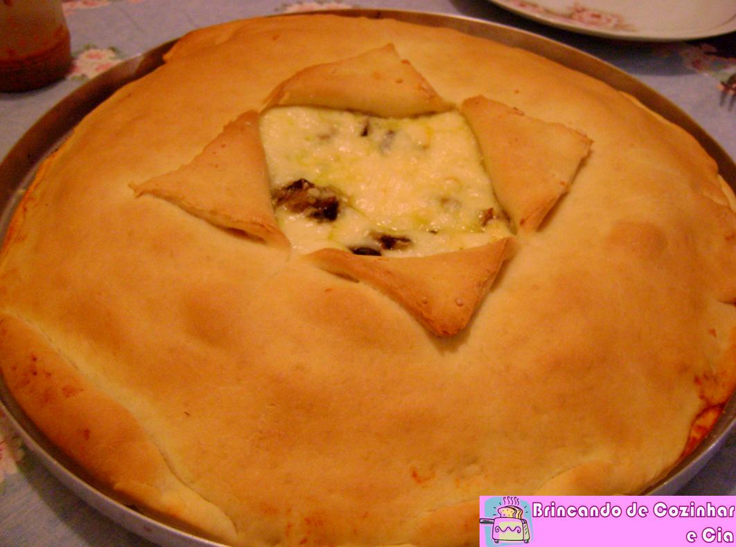 Brincando de Cozinhar e Cia: Pizza Fechada de Antepasto de Berinjela