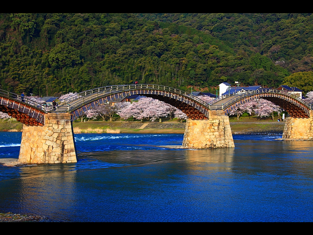 BRIDGES IN THE WORLD: Kintai Bridge