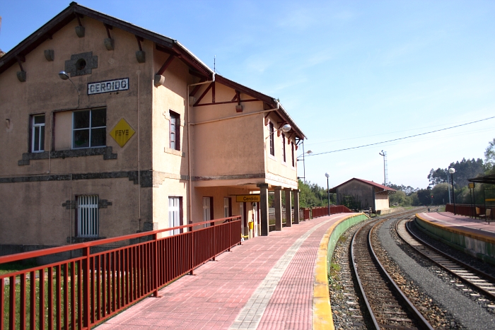 Feve Galicia, El tren Modernista