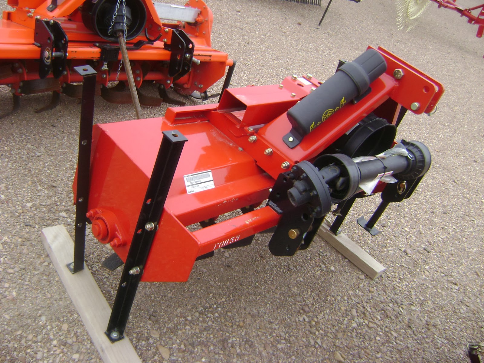 MAQUINARIA AGRICOLA INDUSTRIAL: Rototiller de 4 Pies $3,700 Dlls. (De 6 ...