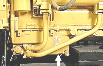 Komponen sistem pelumasan pada engine "Suction bell dan inlet screen ...