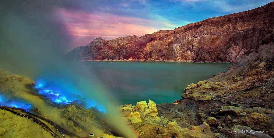 Ijen Crater Tour Package 2 Day 1 Night | Ijen Travel Guide