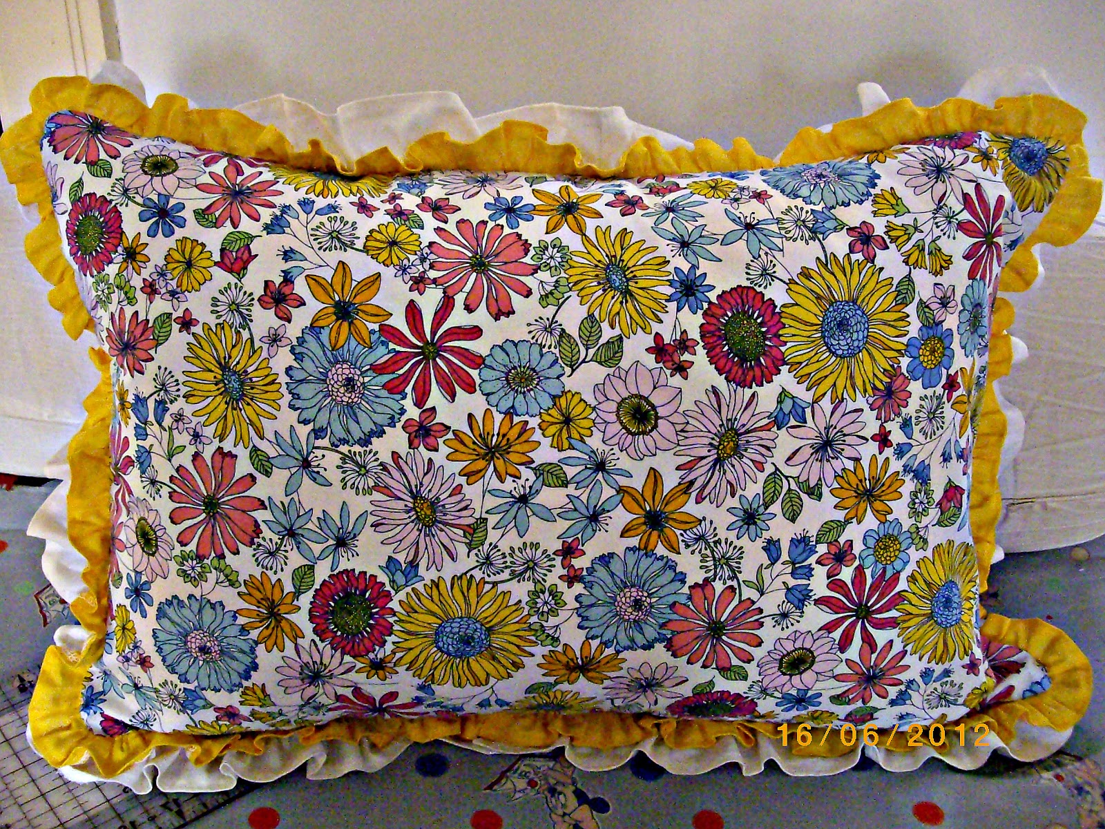 HomeSewingDesign: How to make ruffle