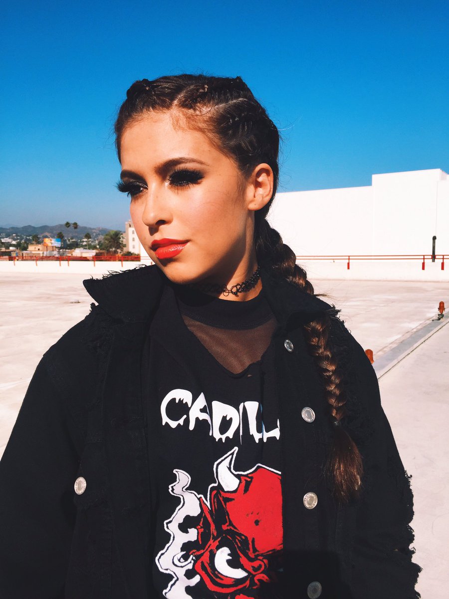 Simrin Player Fan Page