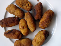 Cuina Cinc: Les croquetes de la mare (2): "Croquetes negres de calamars"