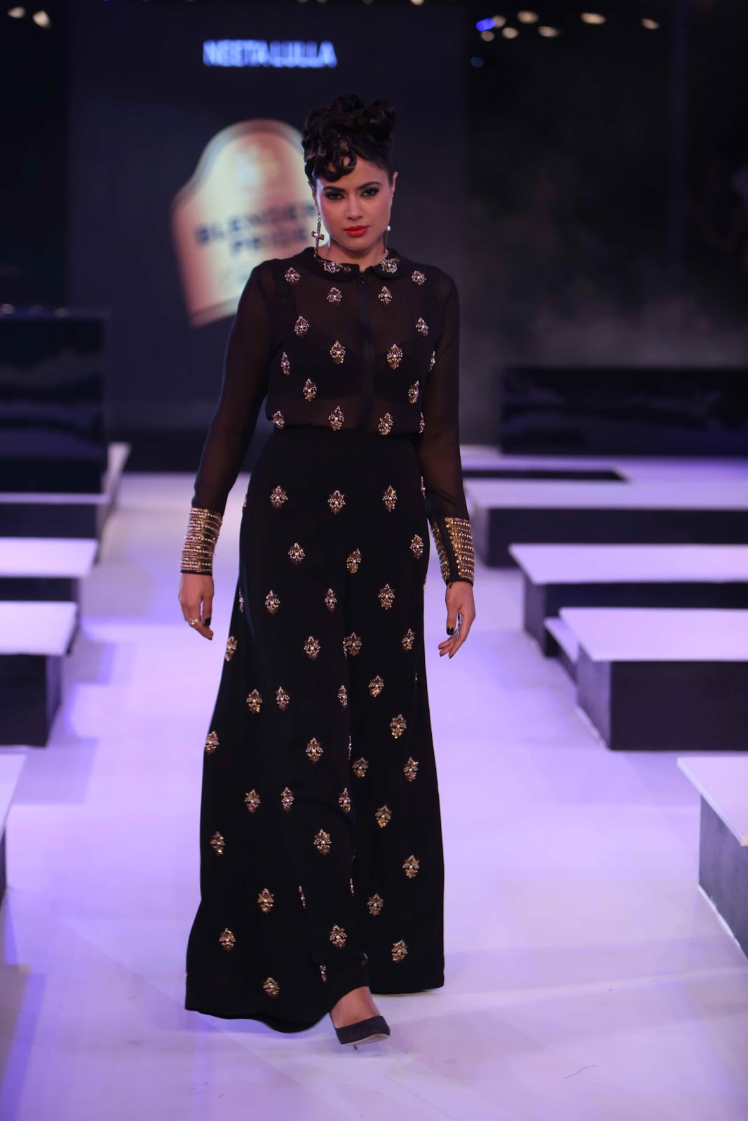Indian Beauty Central: Blenders pride Fashion Tour-Sameera reddy walks ...