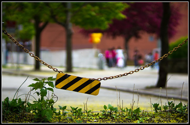 Lens Bubbles: Zeiss Ikon Ernostar 110mm f1.9 Projection Lens